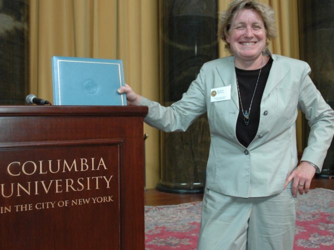 About | Elizabeth McGowan